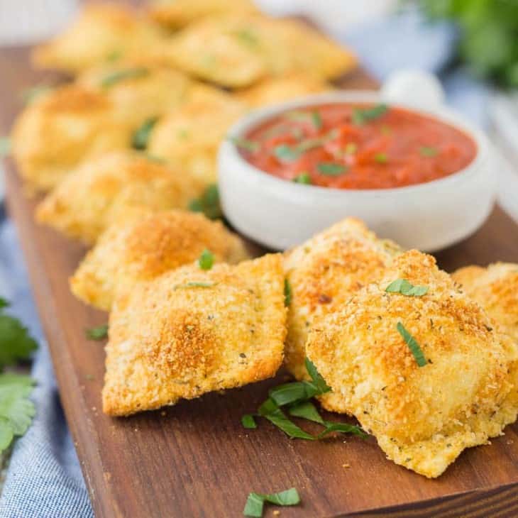 Toasted Cheese Ravioli with Pizza Sauce