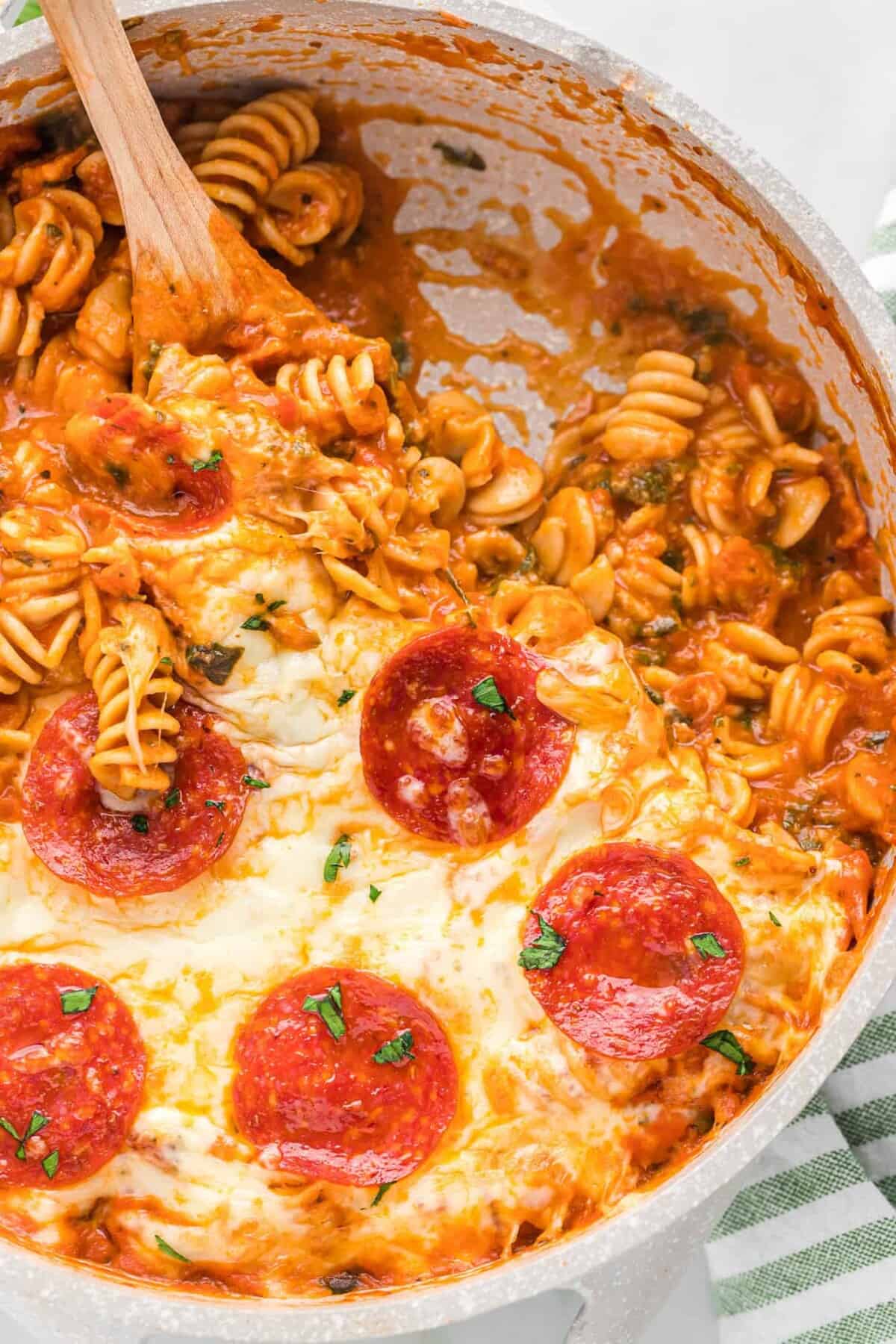 Pizza Pasta (1 pan & 20 minutes!) Recipe - Rachel Cooks®