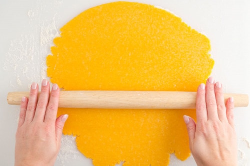 Homemade Cheez-Its (Cheddar Cheese Crackers) Recipe - Rachel Cooks®