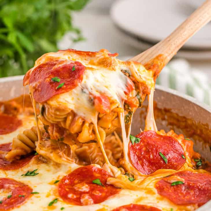 Pizza Pasta (1 pan & 20 minutes!) Recipe - Rachel Cooks®