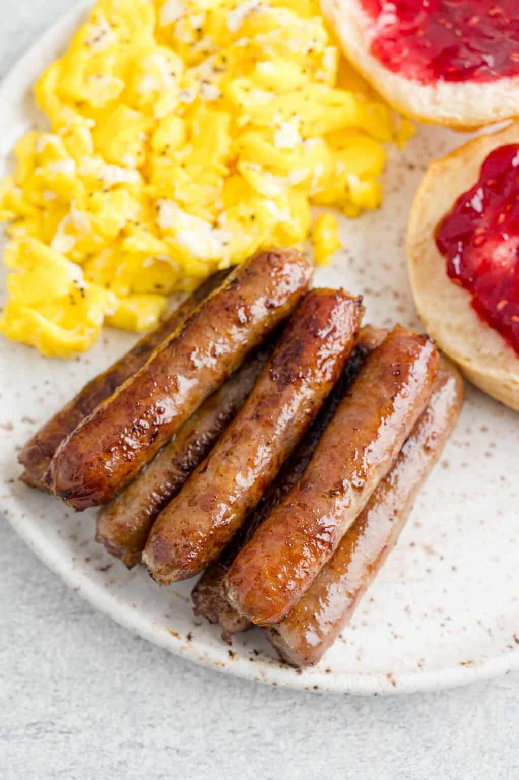 How to Cook Breakfast Sausage Links (Stovetop, Oven & Air Fryer)
